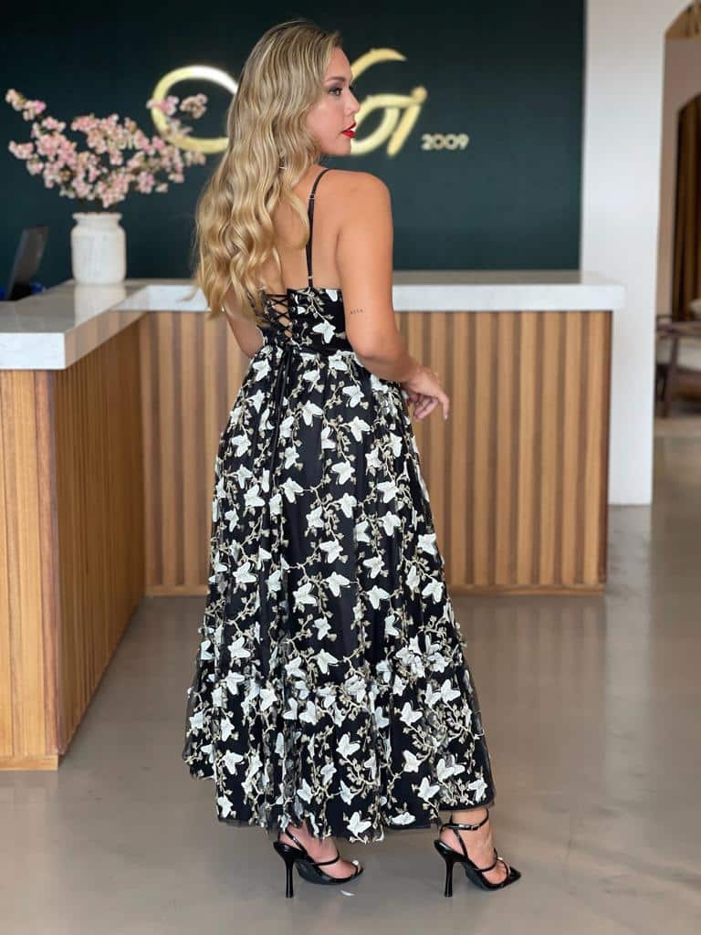 MOI - Ropa y Accesorios