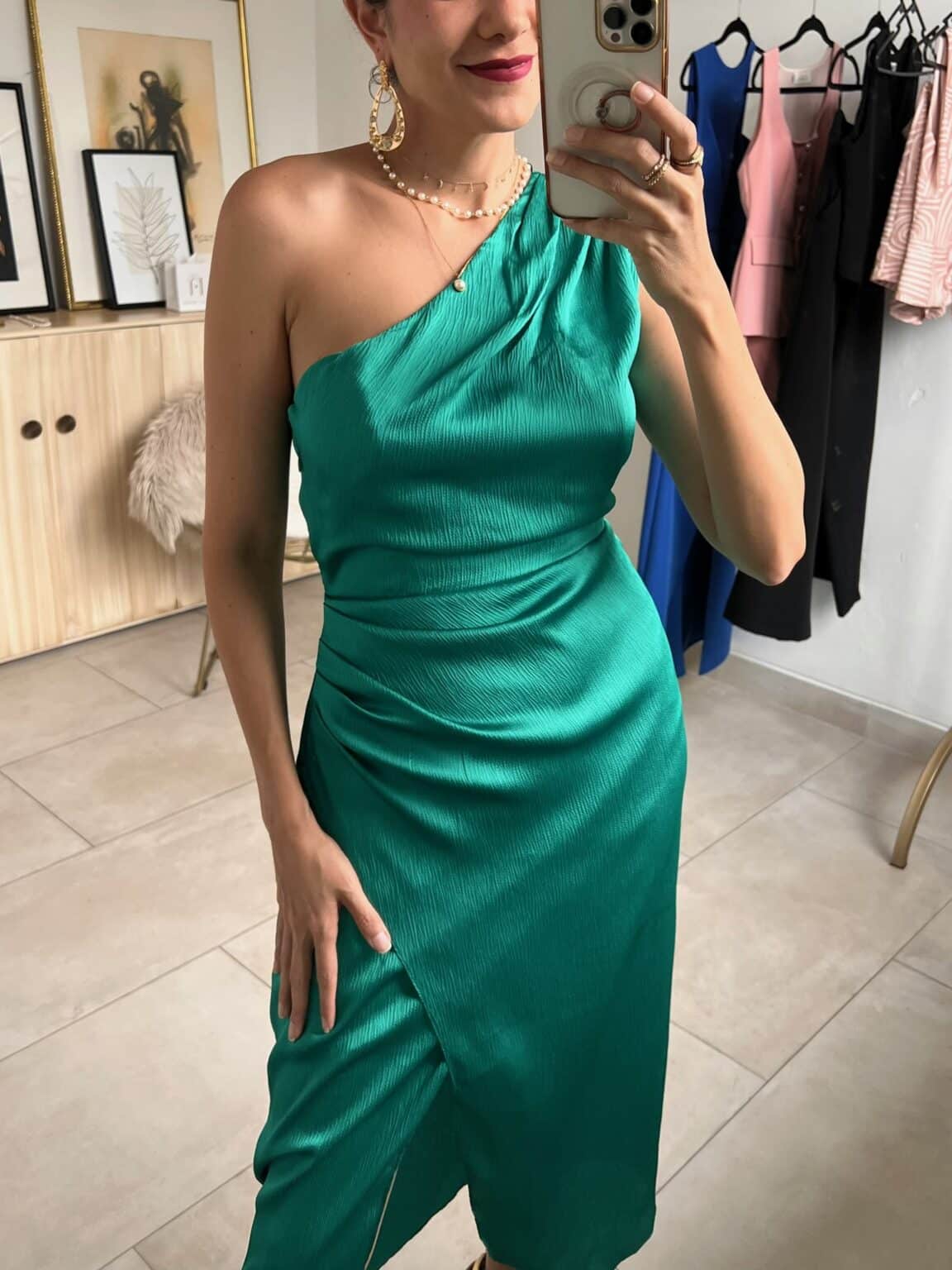 MOI - Ropa y Accesorios