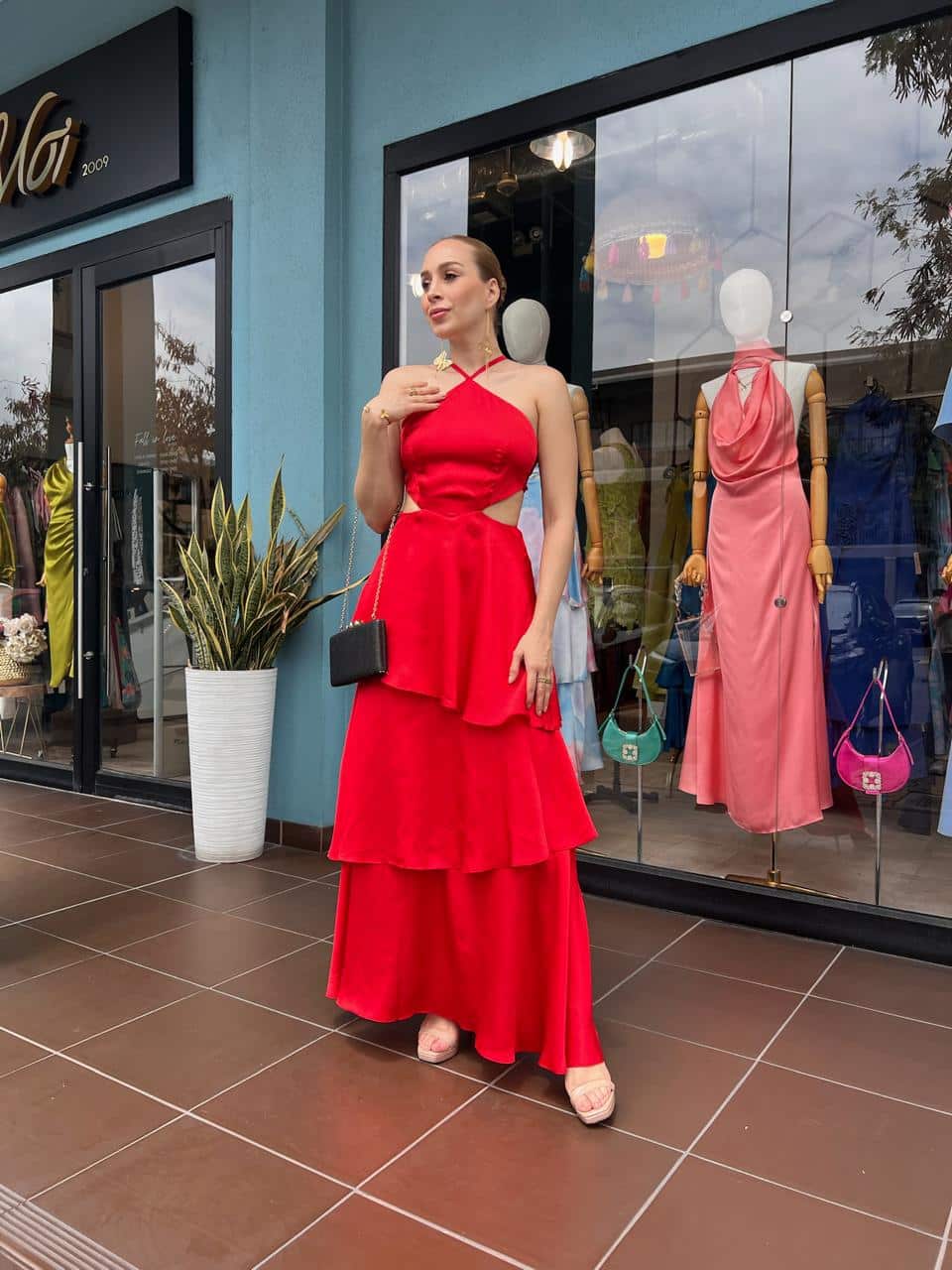 MOI - Ropa y Accesorios