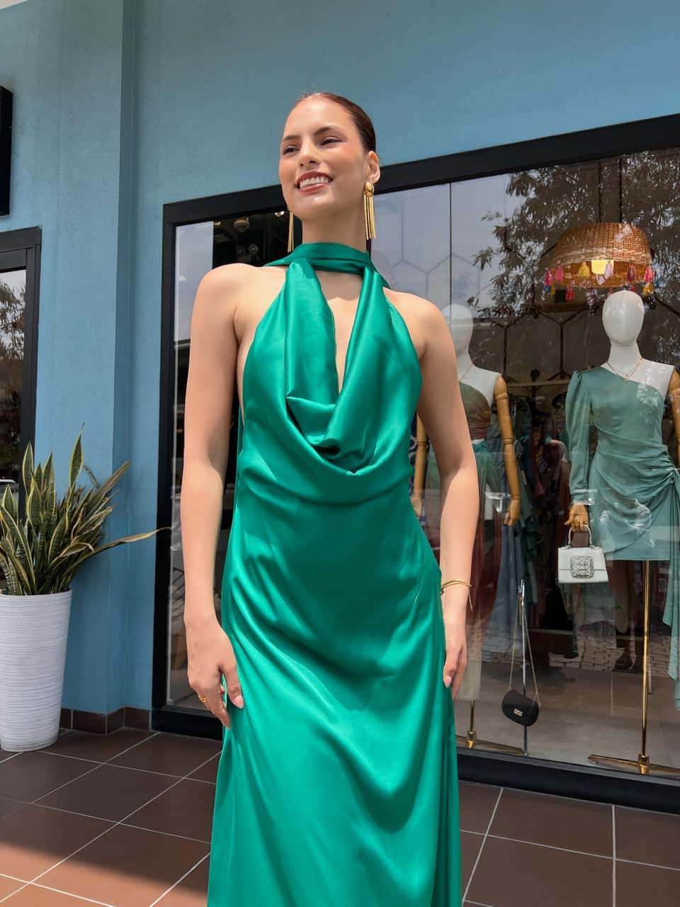 MOI - Ropa y Accesorios