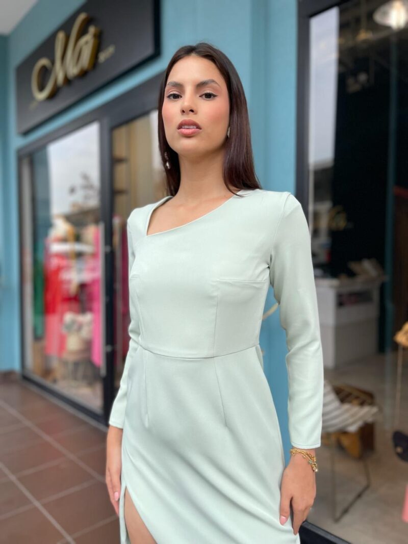 MOI - Ropa y Accesorios