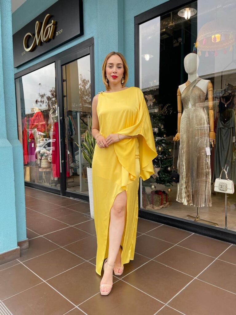 MOI - Ropa y Accesorios