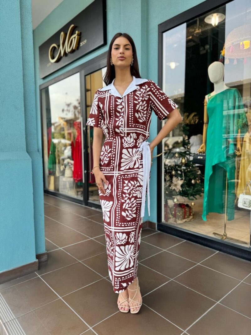 MOI - Ropa y Accesorios